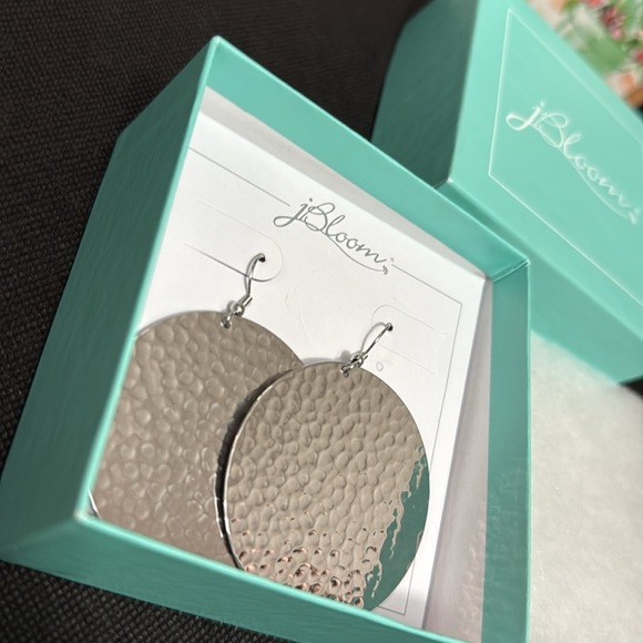 jbloom | Jewelry | Bloom Silver Hammered Earrings | Poshmark